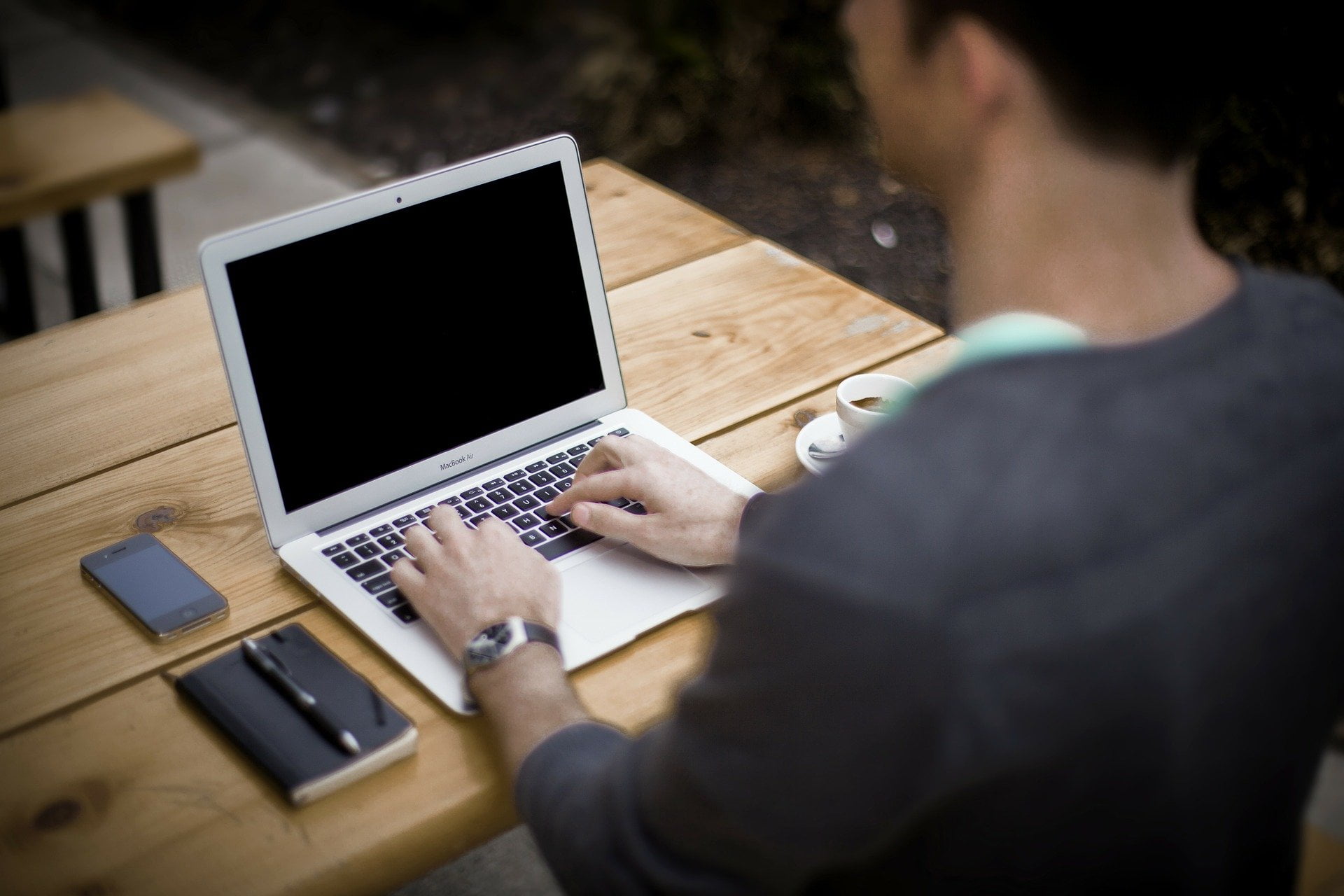 Como Trabalhar Home Office Para Netflix: Dicas e Oportunidades